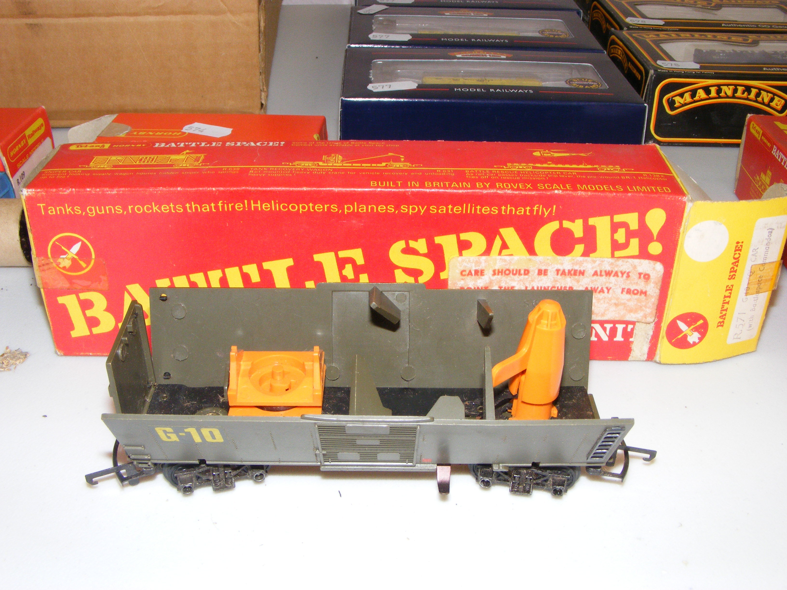 A boxed Triang Hornby R571 Battle Space G10 Q Car Rocket Launcher ...