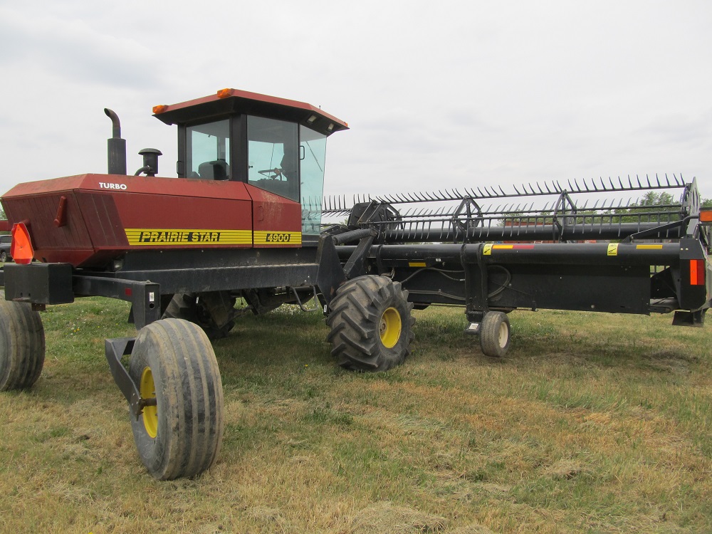 PRAIRIE STAR 4900 SP SWATHER & MACDON 972 DRAPER HEADER; 1870 Hours, 30 ...