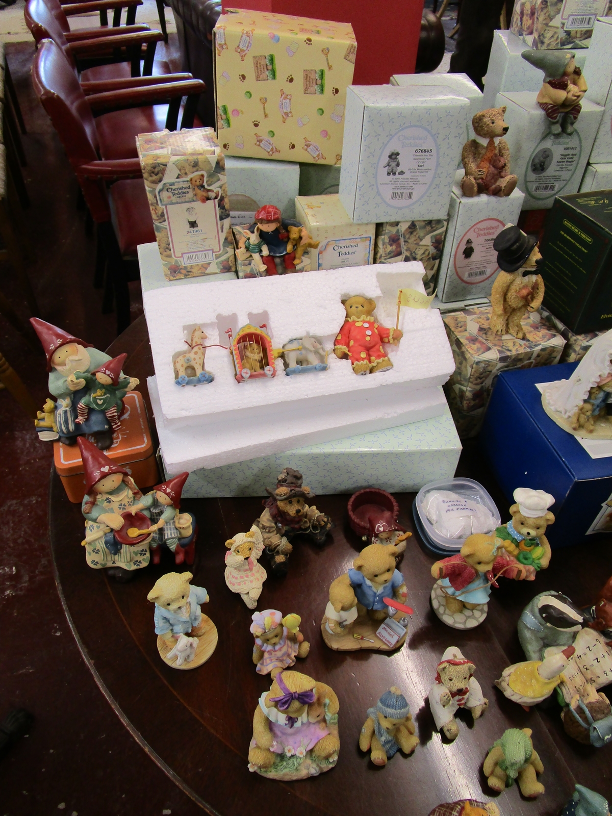 Huge collection of Cherished Teddies, Peter Fagan’s Bear and Me ...