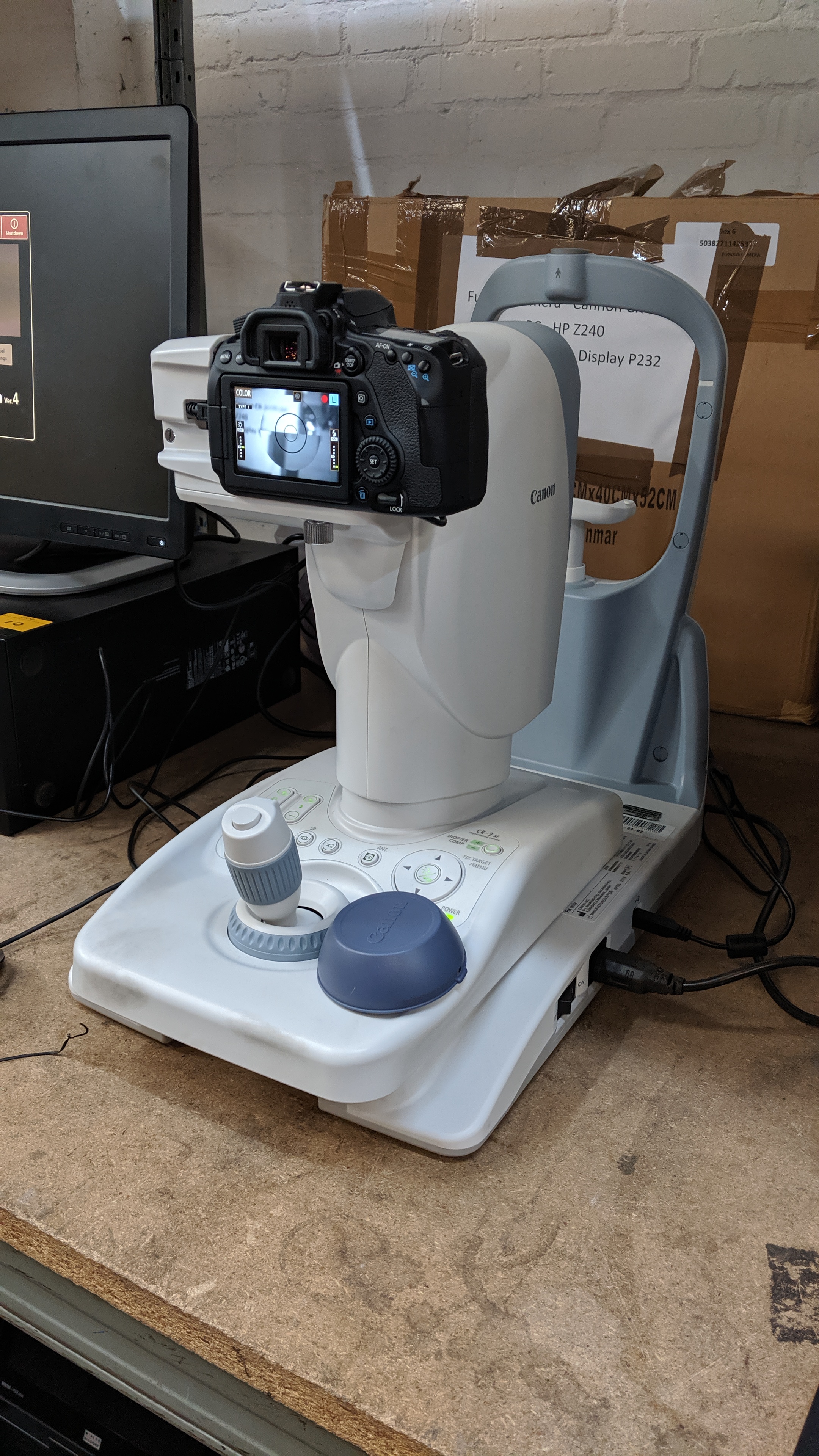 Fundus Camera set-up comprising Canon model CR-2AF digital retinal ...