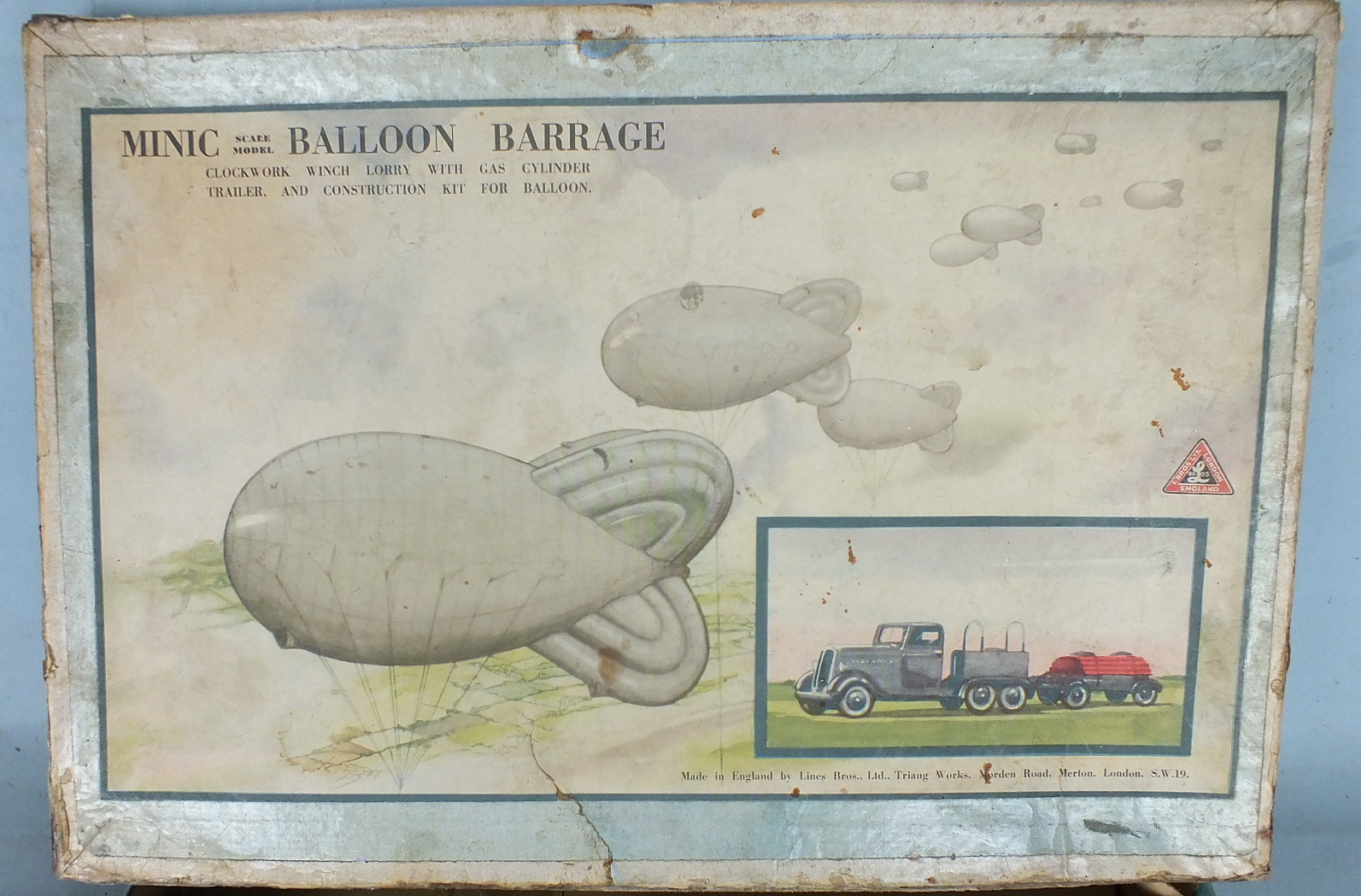 A rare Minic Scale Model Balloon Barrage set, comprising barrage ...