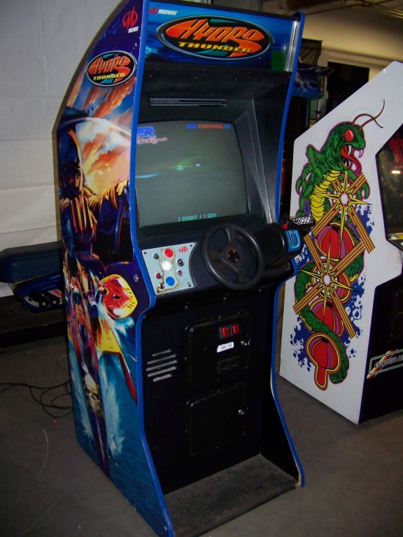 HYDRO THUNDER UPRIGHT RACING ARCADE GAME; Item is in used condition ...
