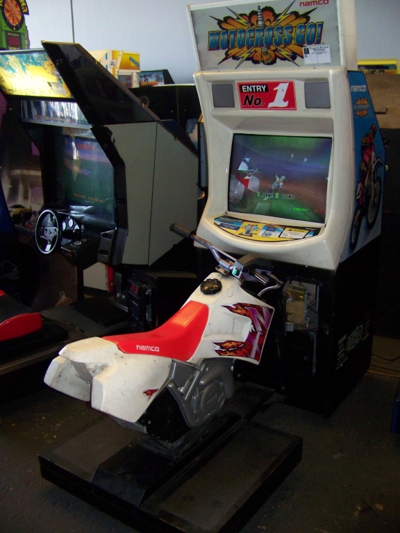MOTOCROSS GO! RACING ARCADE GAME NAMCO; Item is in used condition ...