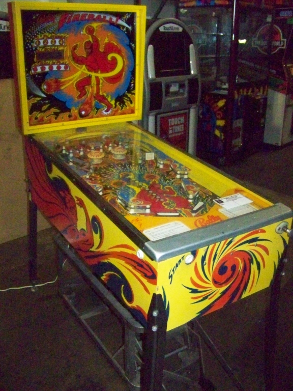 FIREBALL PINBALL MACHINE HOME VERSION BALLY; Item is in used condition ...