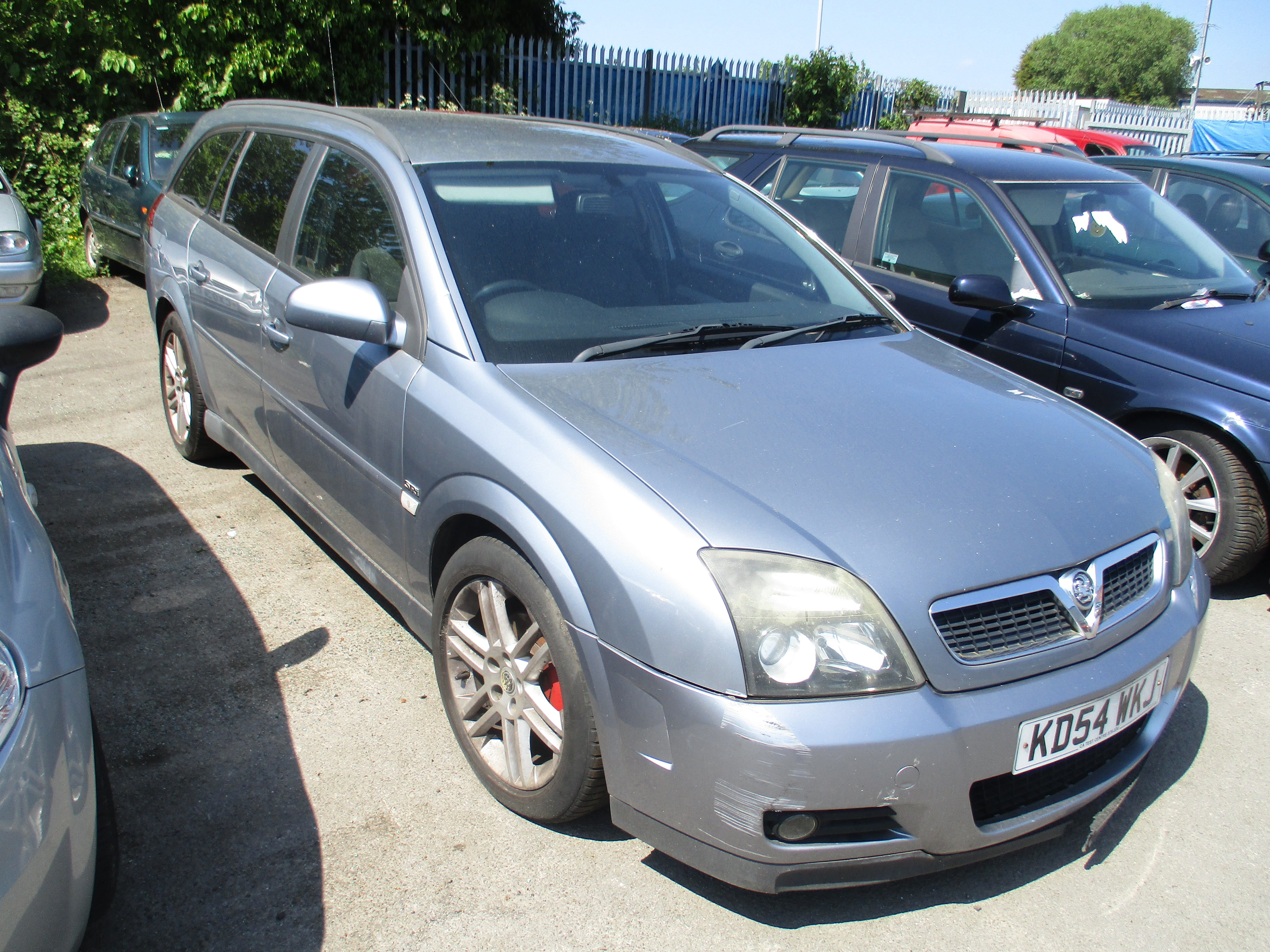 VAUXHALL VECTRA SRI CDTI 1.9L ESTATE - diesel - silver Reg No KD54 WKJ ...