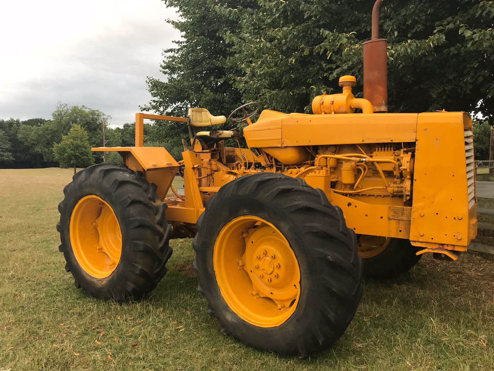 MUIR HILL 101 TRACTOR - NON RUNNER - TWO OWNERS