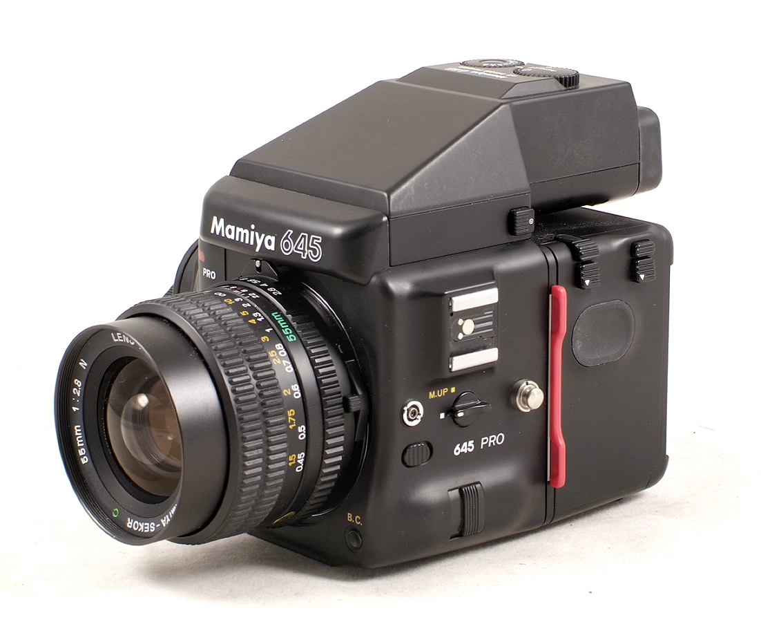 Mamiya 645 Pro camera body #NI1220 with 55mm f2,8 N wide angle lens ...