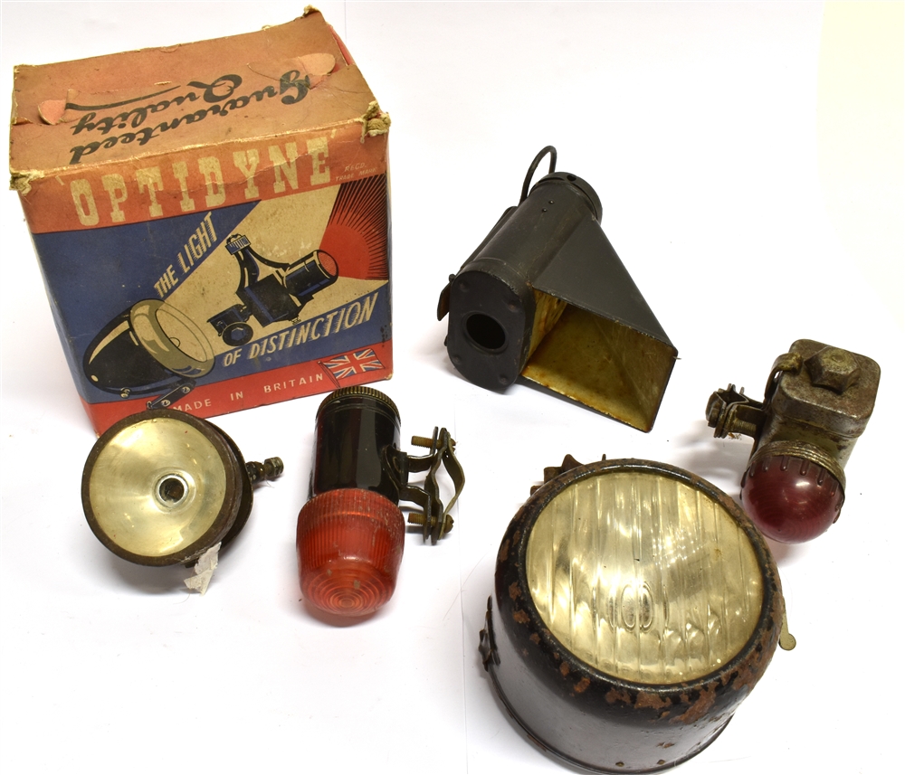 A COLLECTION OF SIX VINTAGE BICYCLE LAMPS 1930'S/40'S front & rear ...
