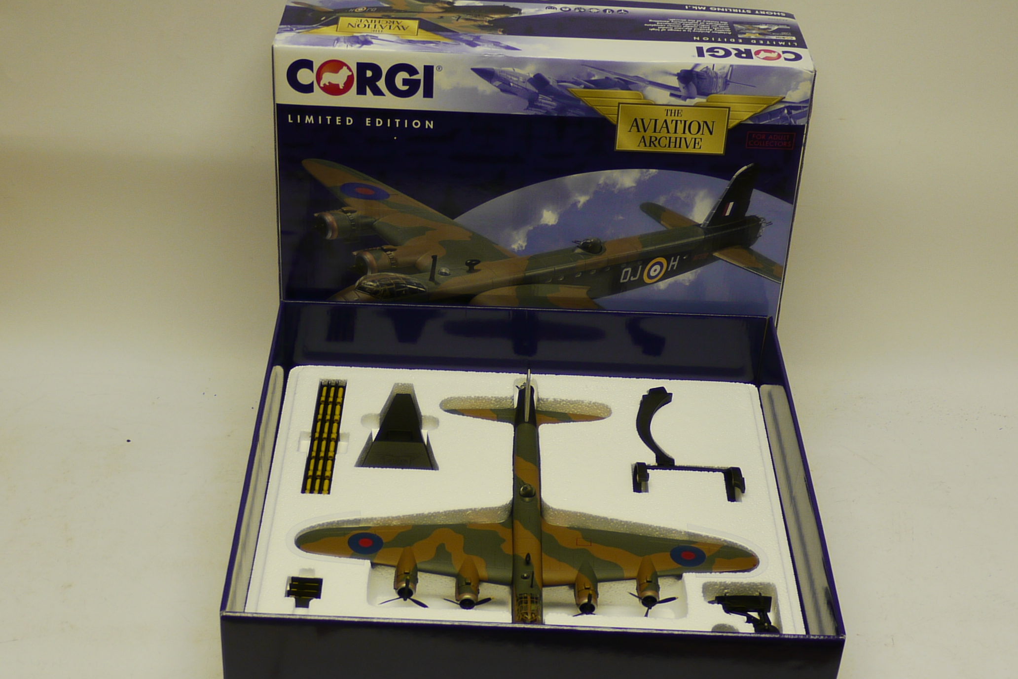 Corgi Aviation Archive, AA39502 Limited Edition Short Stirling Mk 1 ...