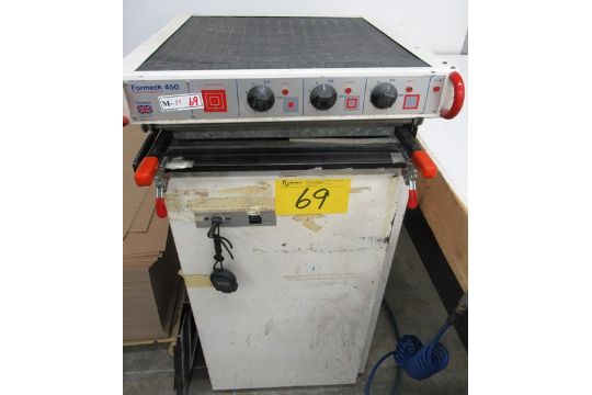 FORMECH 450 VACUUM FORMING MACHINE