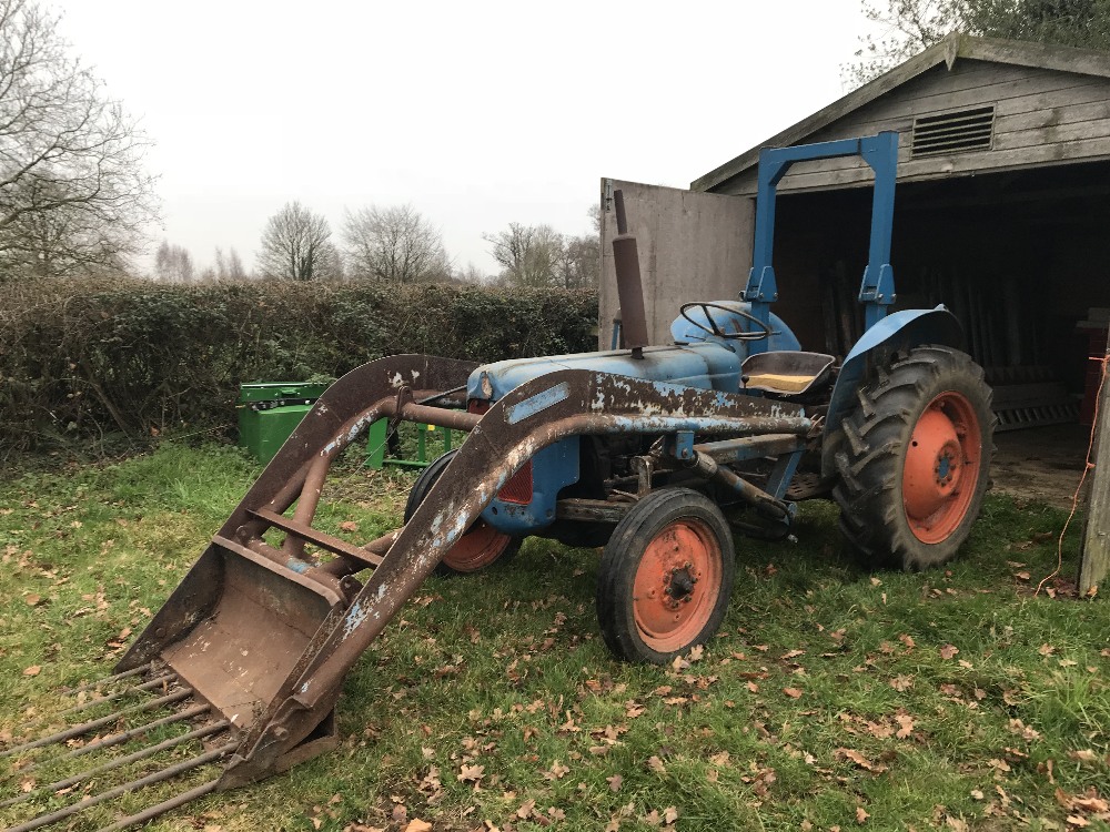 Fordson Dexta with fore end loader, 2360 AH, Roll bar, PTO, Rear Tyres ...