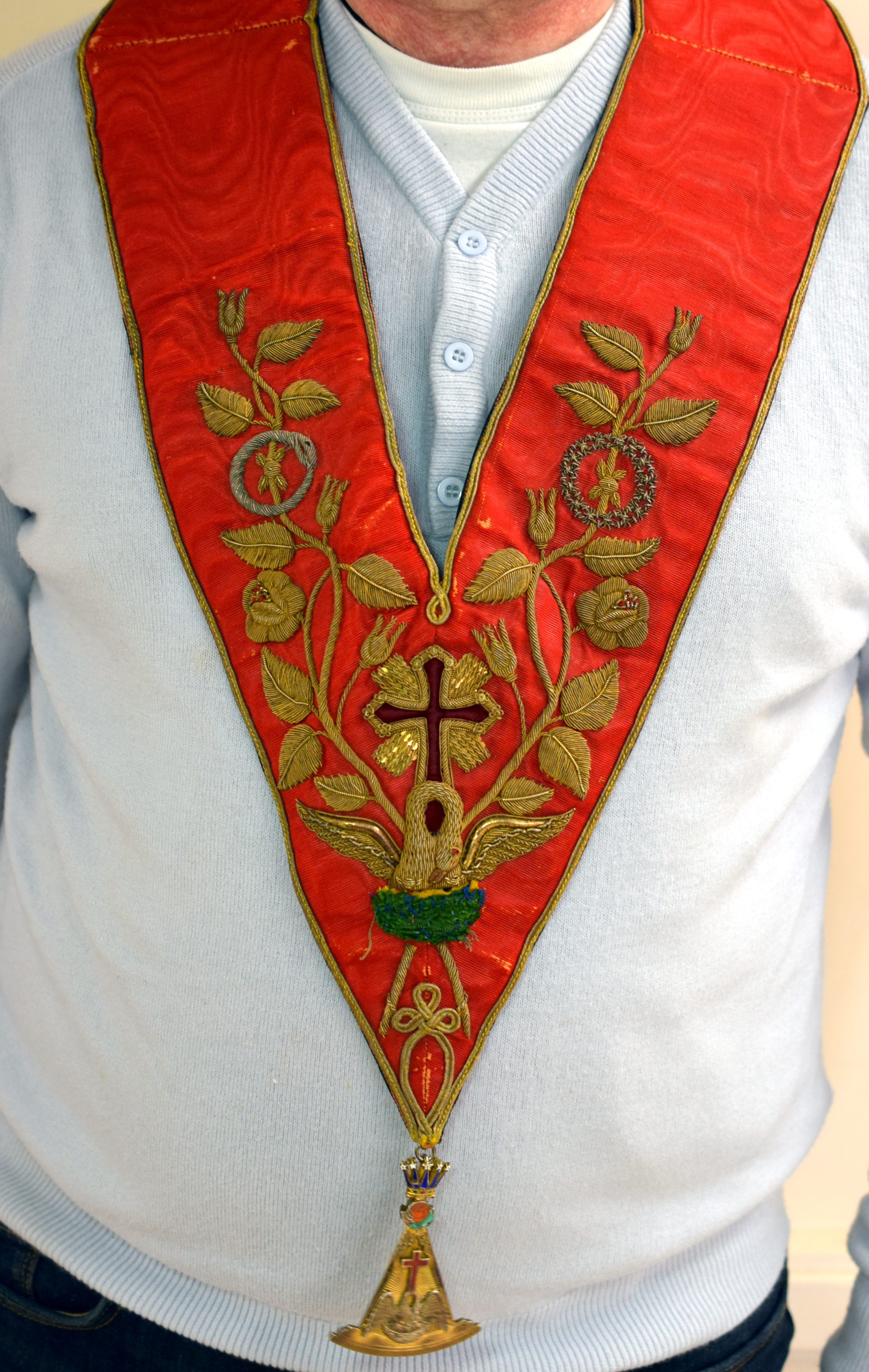 Masonic Sash With Masonic Jewel Medal 1885 Masonic sash featuring ...