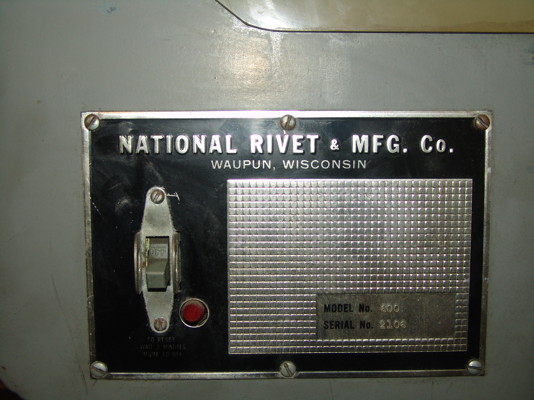 NATIONAL RIVET RIVET SETTING MACHINE; MODEL 600; 12'' THROAT DEPTH; S/N ...