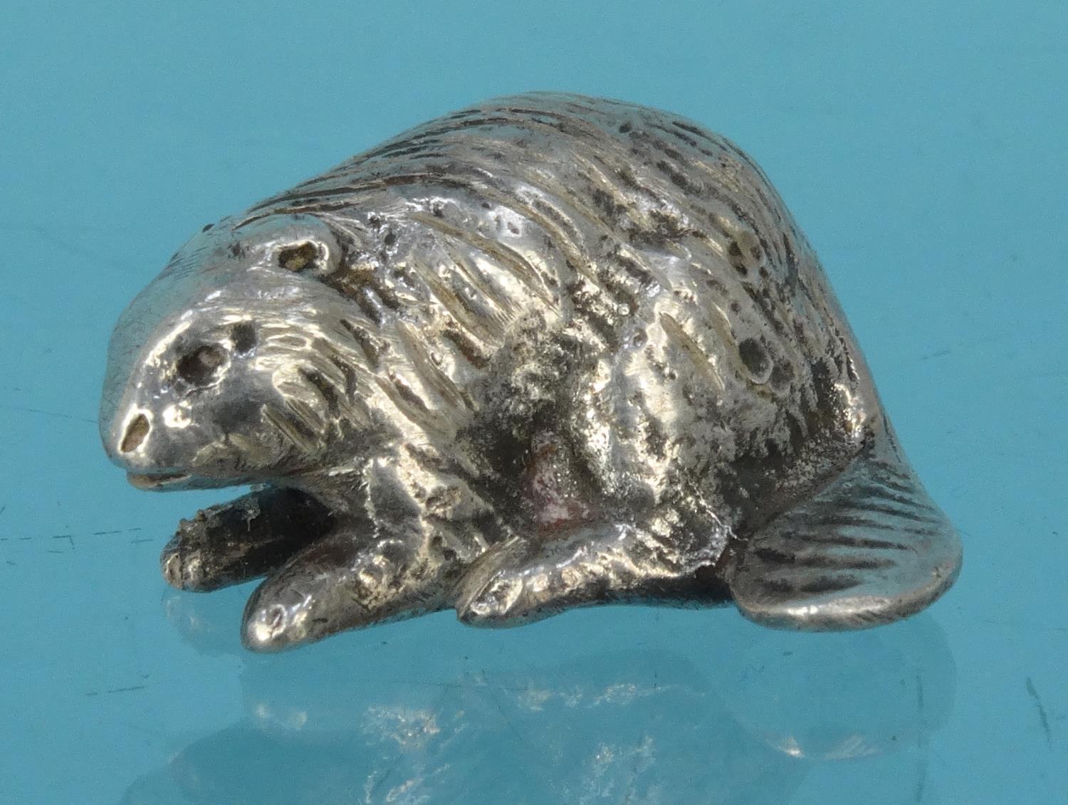 M.A. Co sterling silver beaver, 2.1cm high : For Condition Reports ...