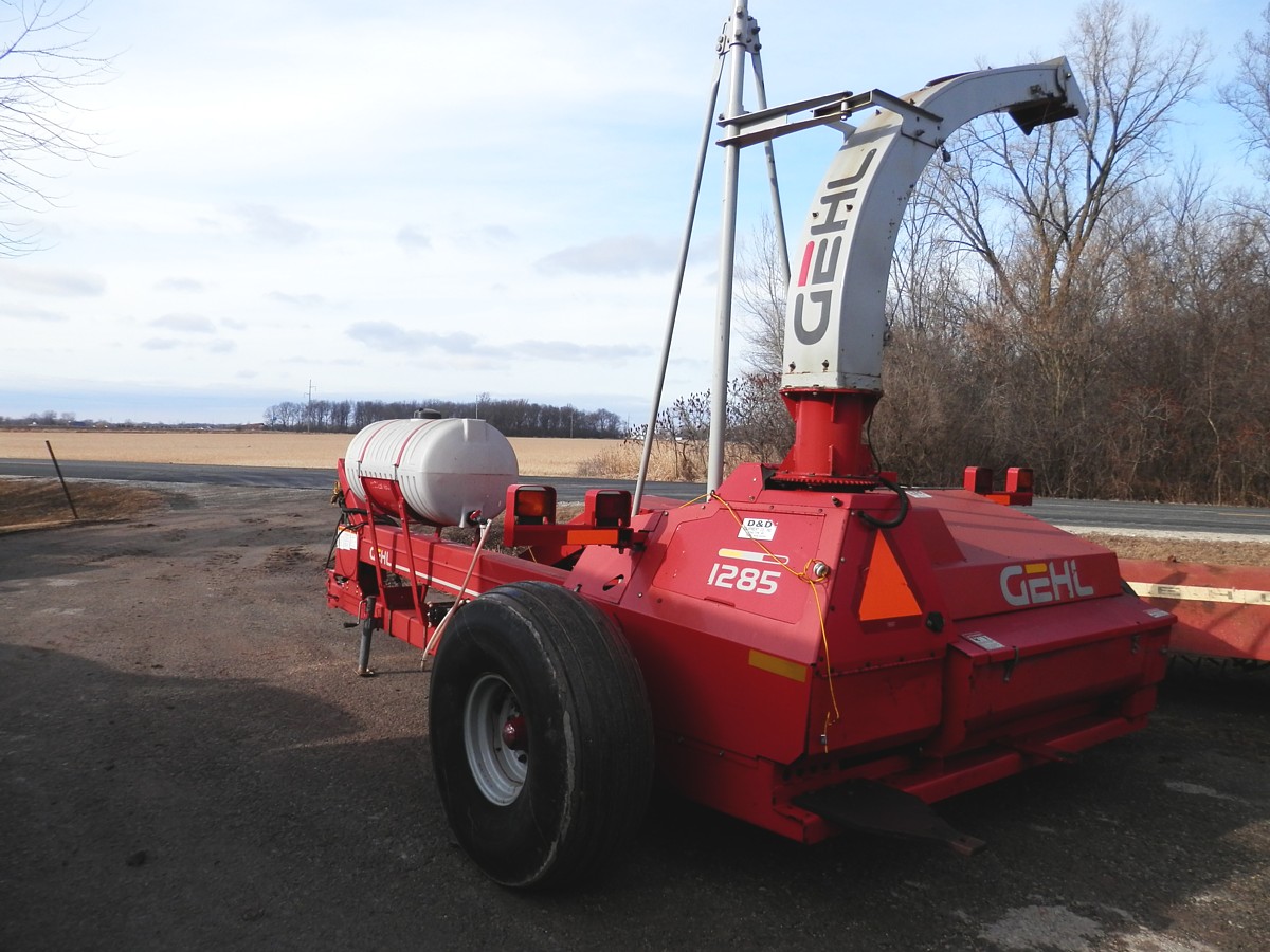 Gehl 1285 Forage Chopper, purchased new, Metal Stop, big & small 1000 ...