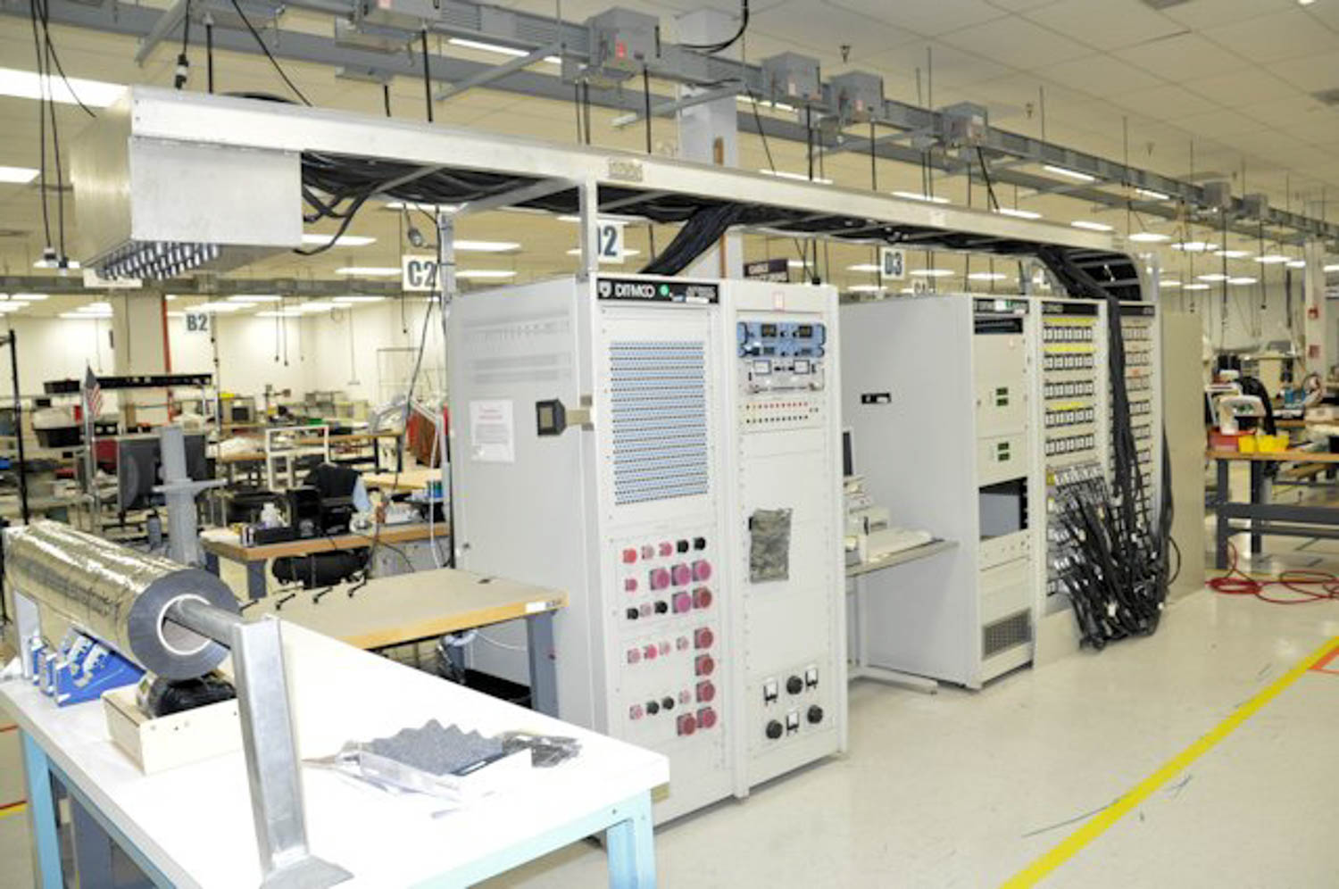 DIT-MCO MODEL 9500 AUTOMATIC TEST STATION WITH WIRE TRACK