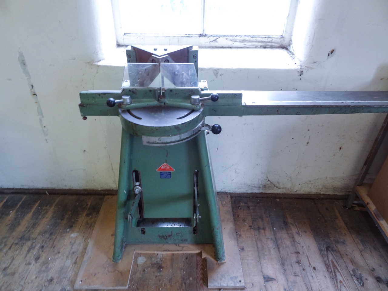 Morso DK 8900 Foot Operated 90 degree Mitre/ Picture Frame Type ...