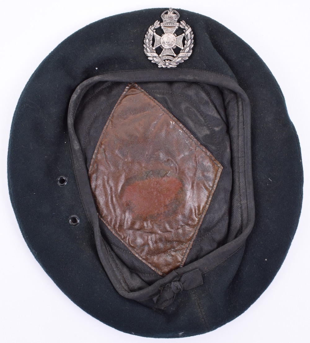 Rifle Brigade Officers Beret with Hallmarked Silver Cap Badge, fine ...