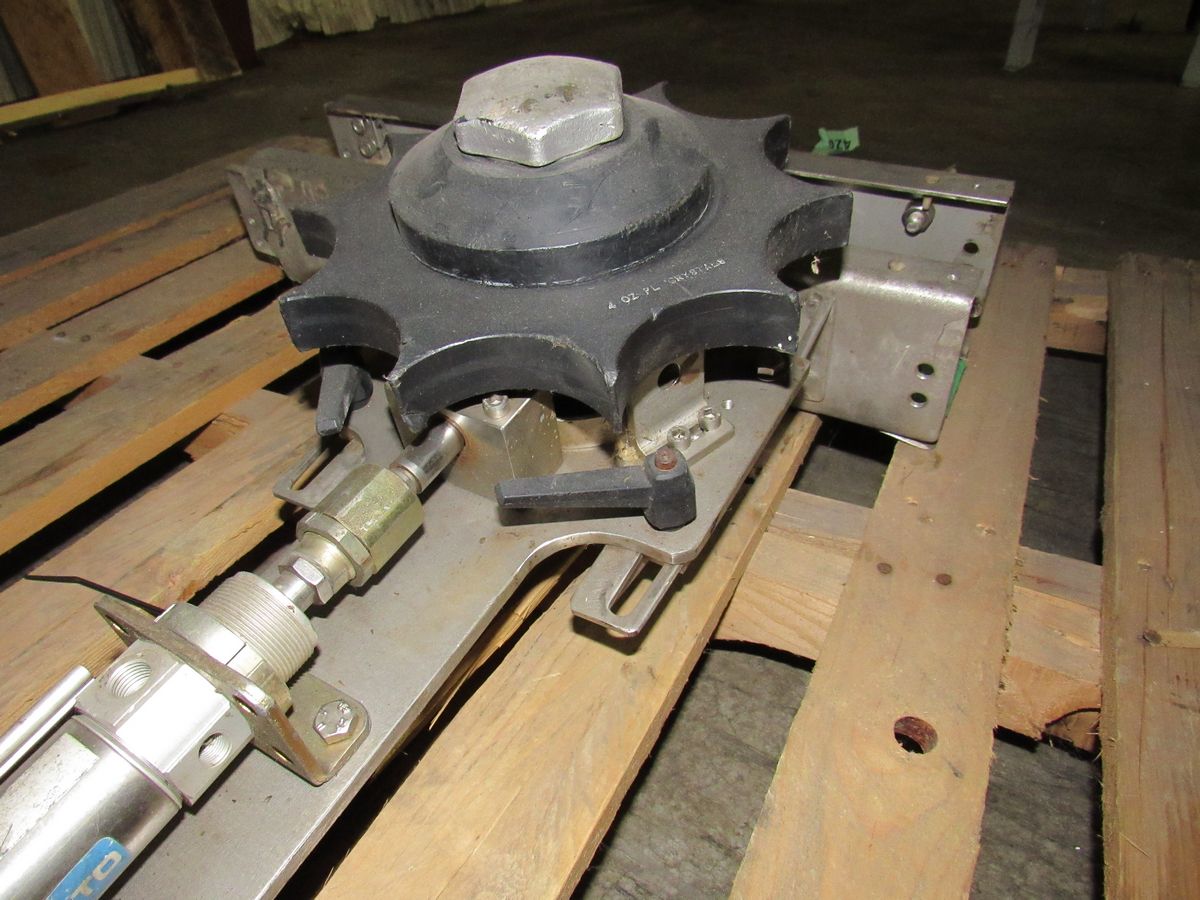 Pneumatic Rotary Indexer running by a Festo air cylinder, used for ...