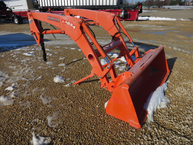 (Lot 90745) KUBOTA LA854 Q/T LOADER w/ BRACKETS KUBOTA LA854 Q/T LOADER ...