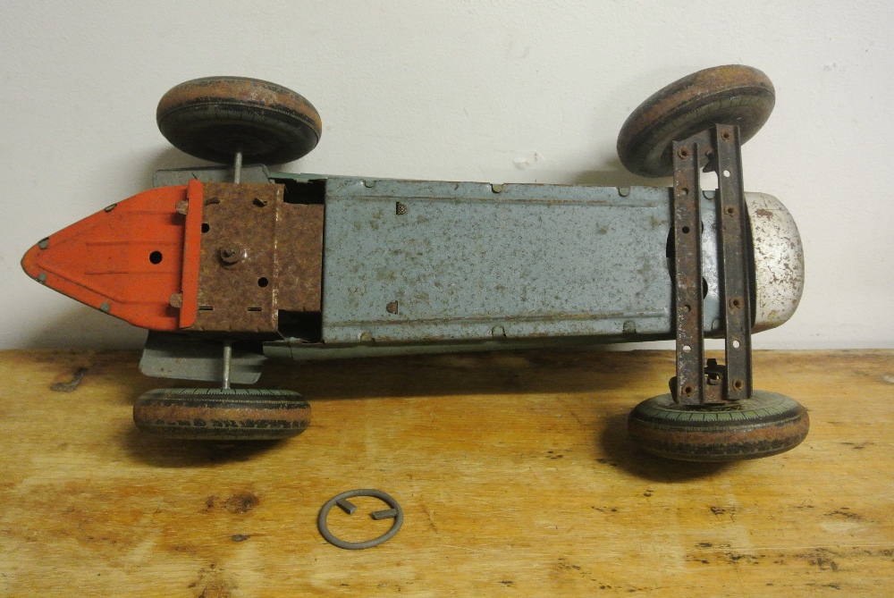 COLLECTABLES/ TOYS - A rare Mettoy (UK) 'Giant' tinplate clockwork ...