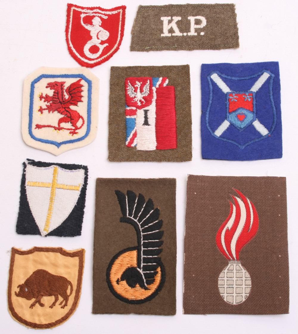 Selection of WW2 Polish Cloth Insignia, consisting of embroidered ...
