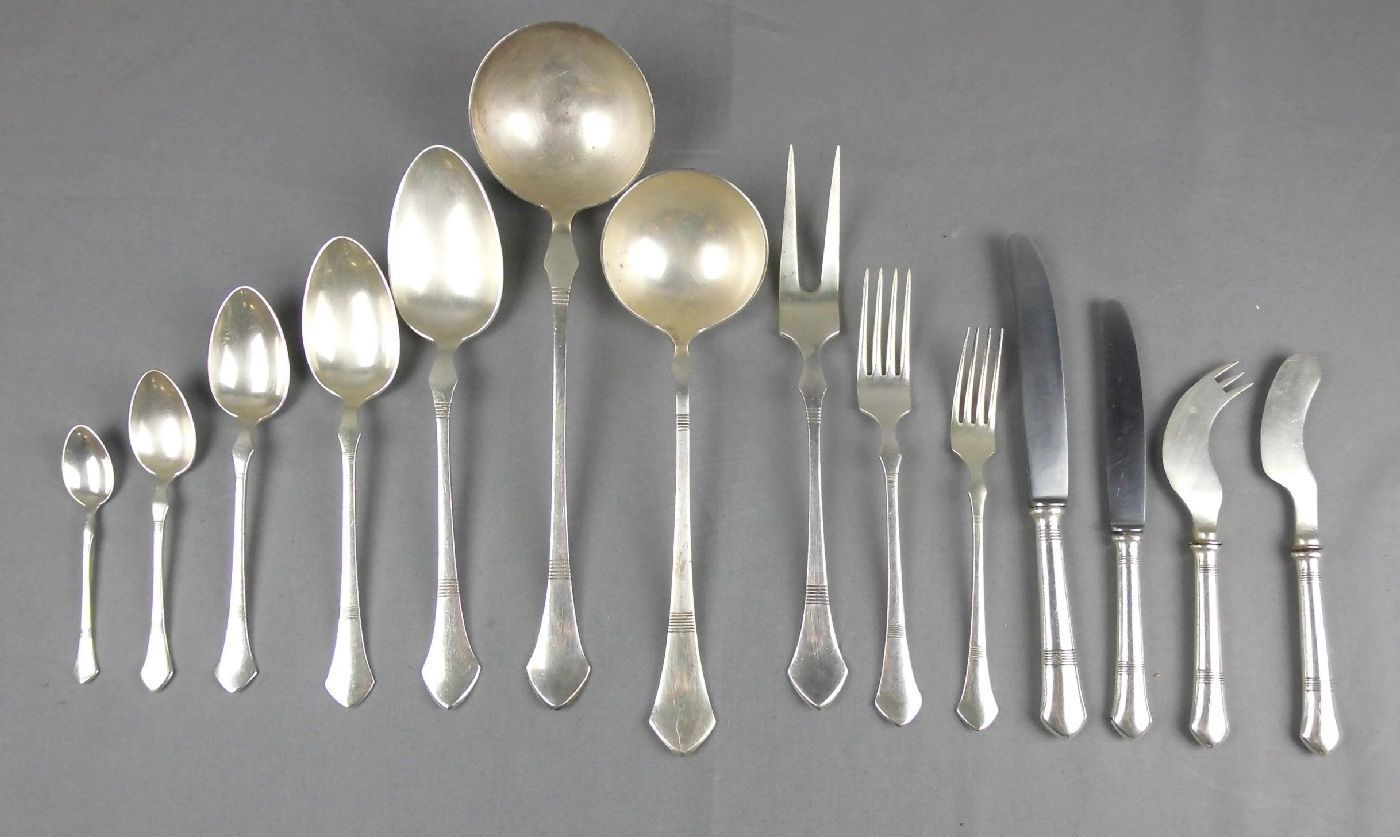 BESTECK / TAFELBESTECK, versilbert, Manufaktur Lackner, Klingen gemarkt ...