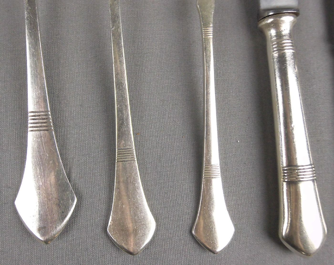 BESTECK / TAFELBESTECK, versilbert, Manufaktur Lackner, Klingen gemarkt ...