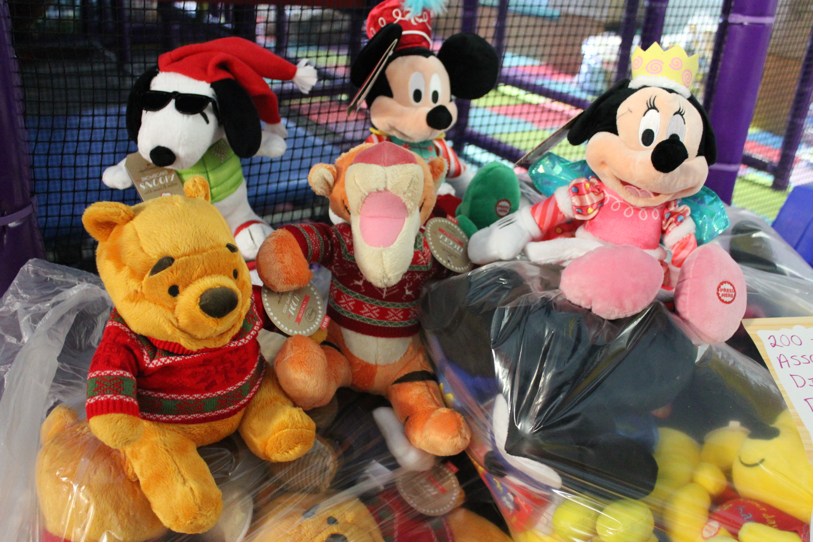 LOT, ASSORTED DISNEY PLUSH ANIMALS - OVER 200 PCES!