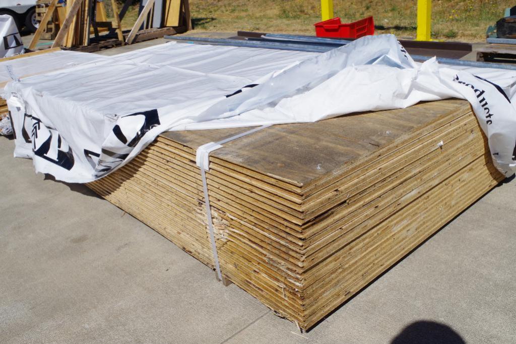 (21) 3/4" x 4' x 8' T&G Plywood Sheeting