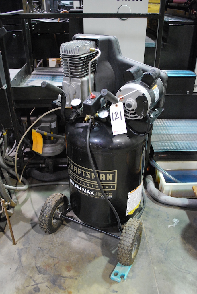 CRAFTSMAN 1.9 HP/150 PSI 27-GAL. 120V PORTABLE ELECTRIC AIR COMPRESSOR