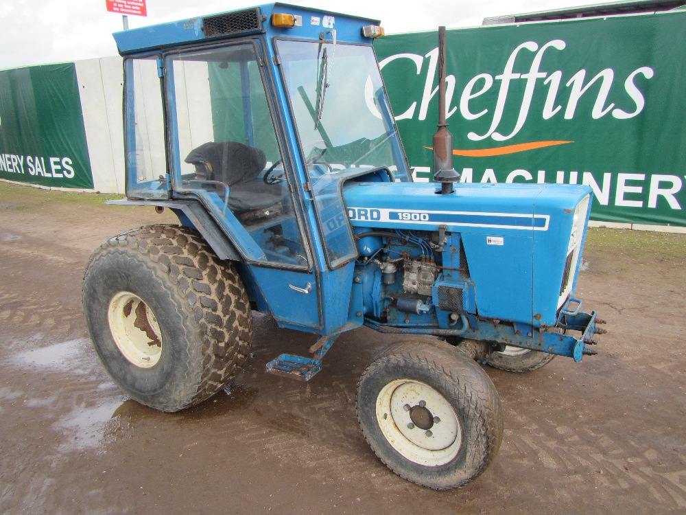 Ford 1900 4wd Tractor c/w Cab