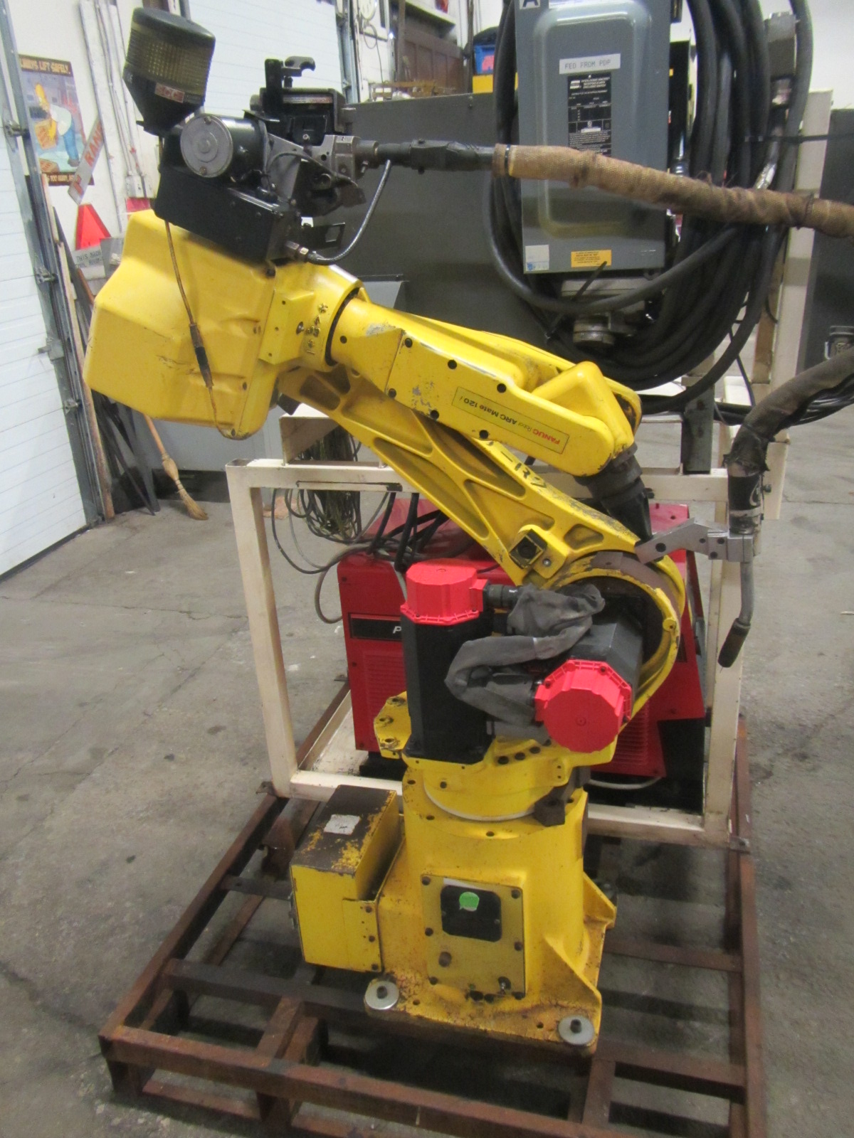 2001 Fanuc Arcmate 120i Welding Robot with RJ3 Controller, teach ...