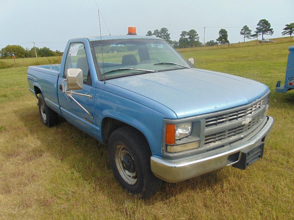 { Choice of lots: 213a } } } 1997 Chevrolet Cheyenne 2500 Pickup, s/n ...