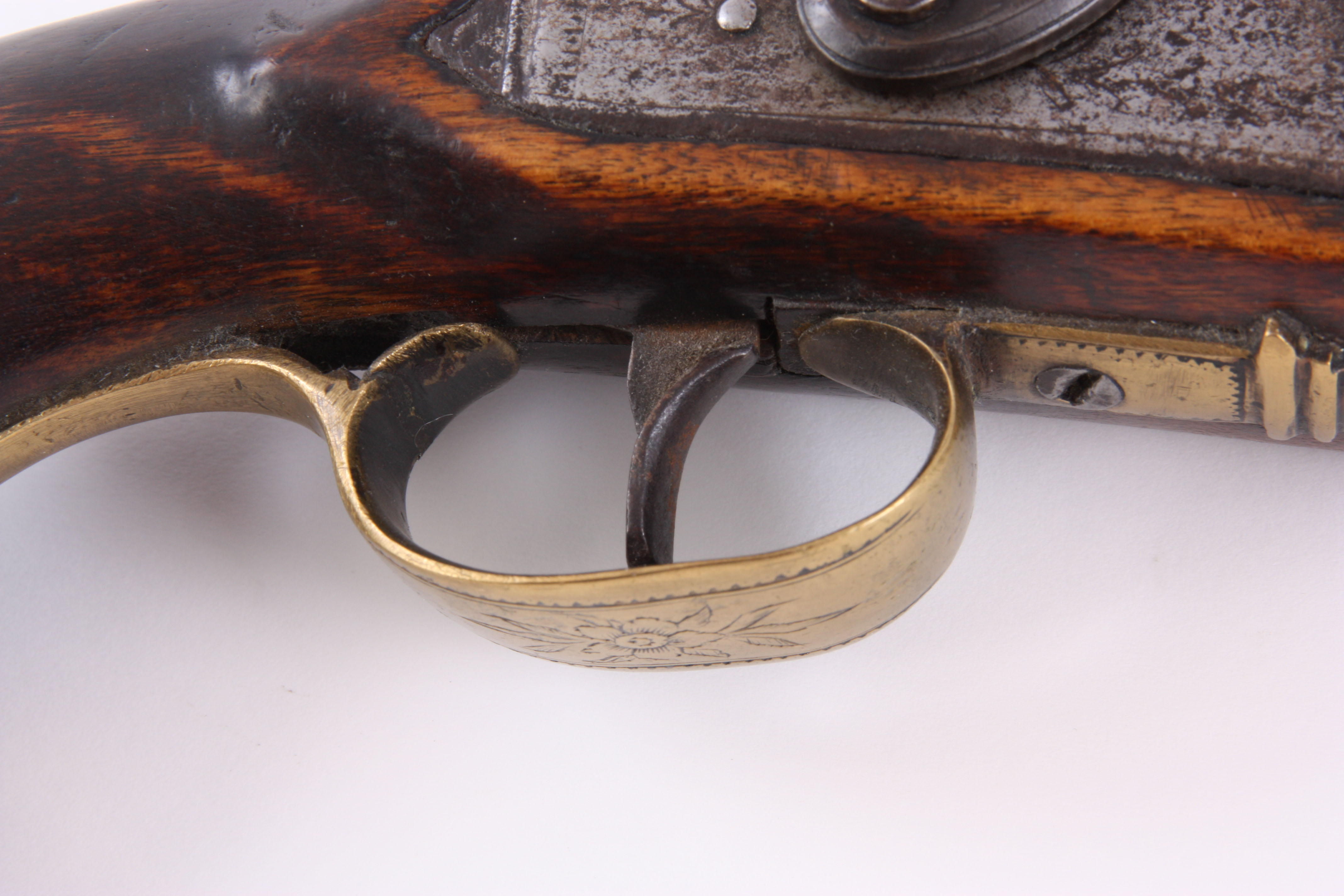 A LATE 18TH CENTURY 21 BORE FLINTLOCK PISTOL with engraved acorn shaped ...