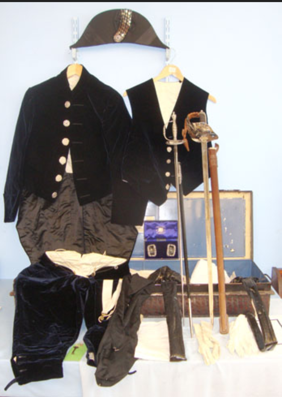 QUALITY, Complete British George V Court Uniform With Bi Corn Hat ...