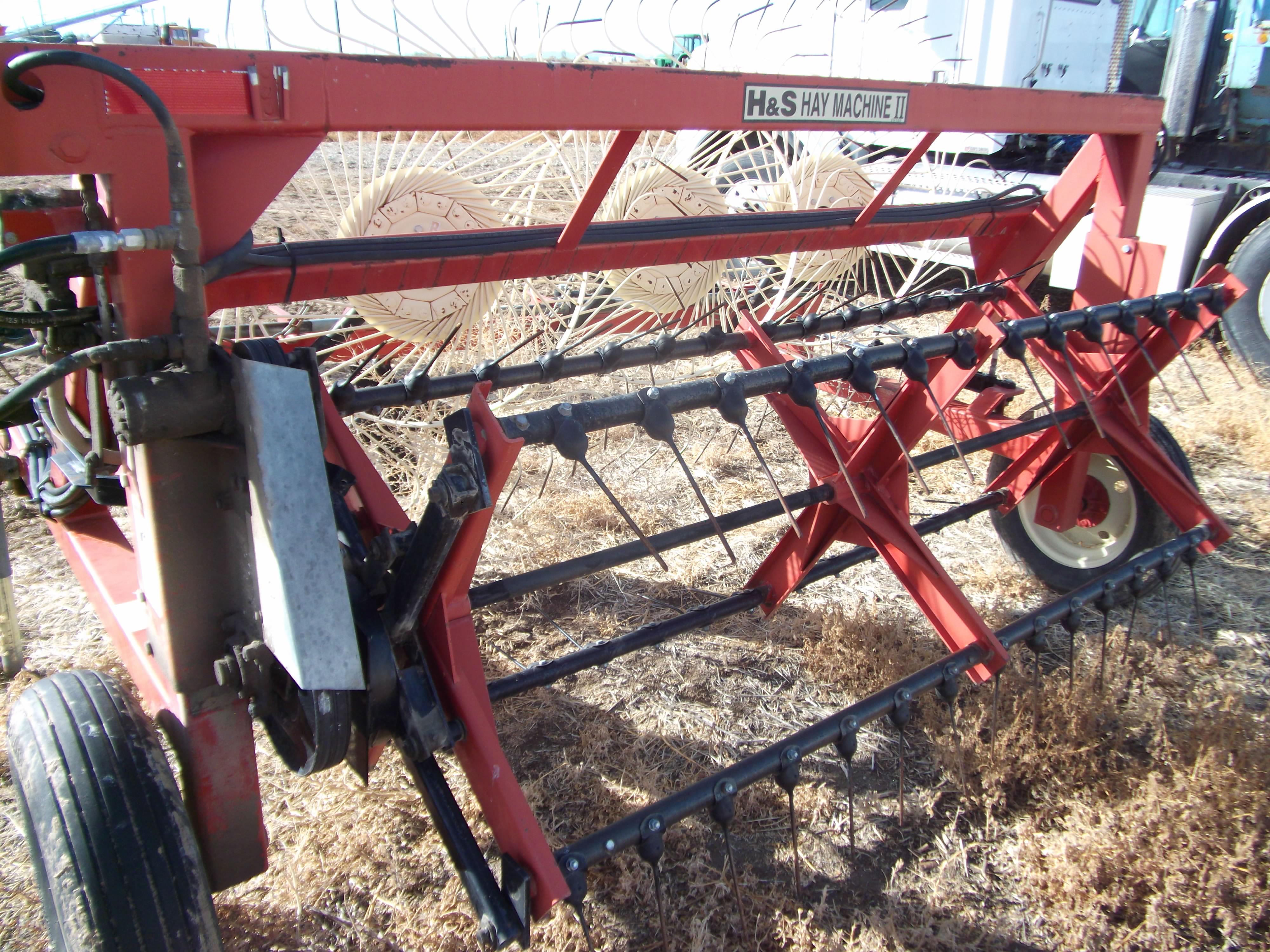 H&S Hay Machine II to tedder turner