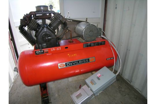DeVilbiss model 445 Air Compressor 15HP - Horizontal Tank 300PSI