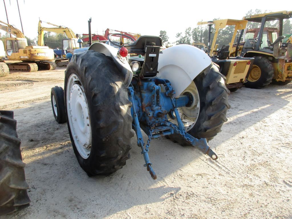 FORD 5000 Tractor, PTO, Rear Lift Arms, SN: C185378