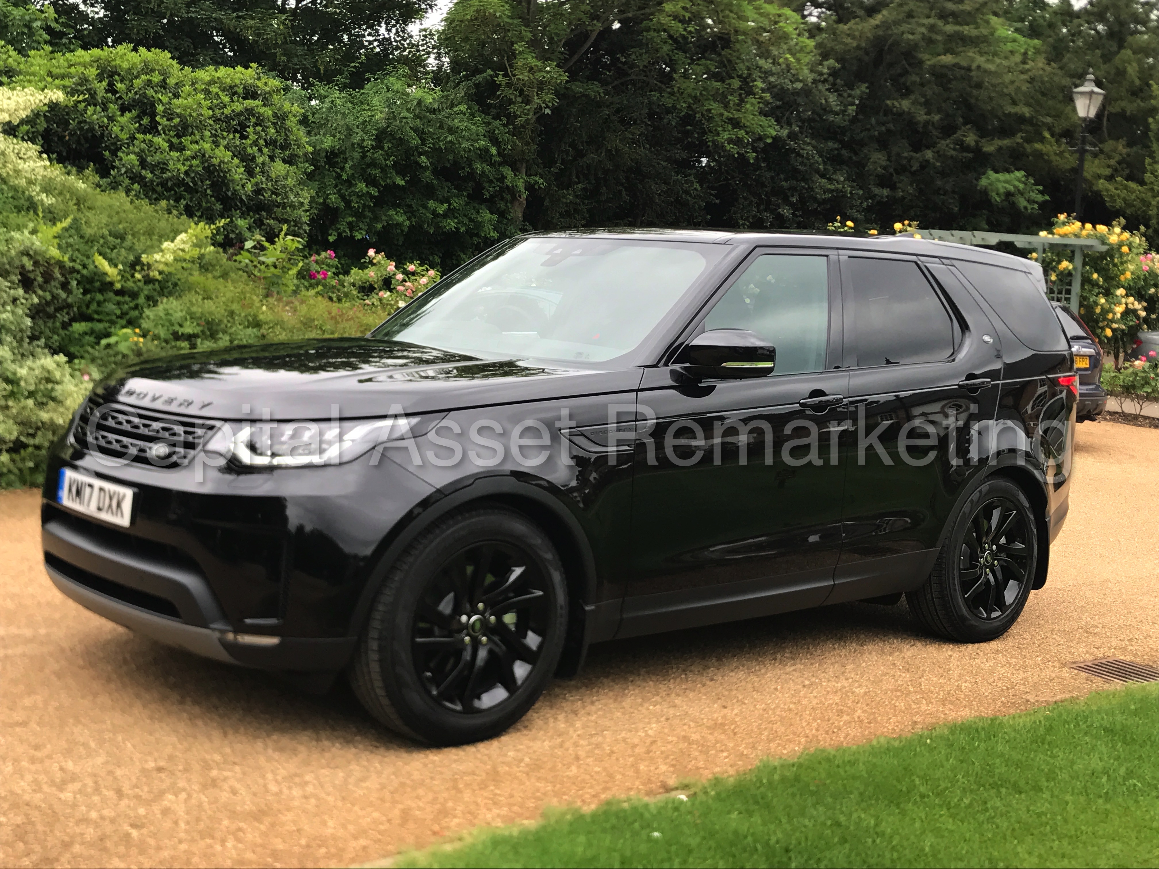 LAND ROVER DISCOVERY 5 'HSE - BLACK EDITION' 28.04.2017 '17 REG' (ALL ...