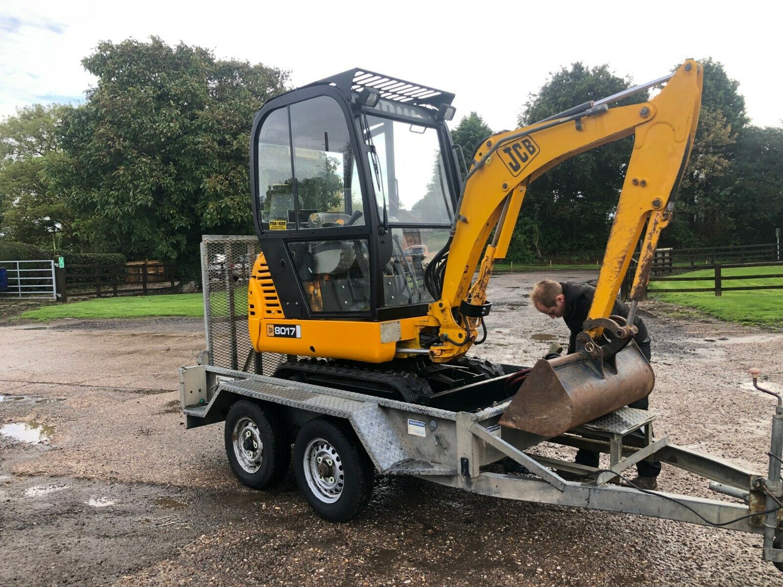 MA - JCB 8017 EXCAVATOR, EXPANDING TRACKS, 2004, 2 SPEED TRACKING, NEW ...