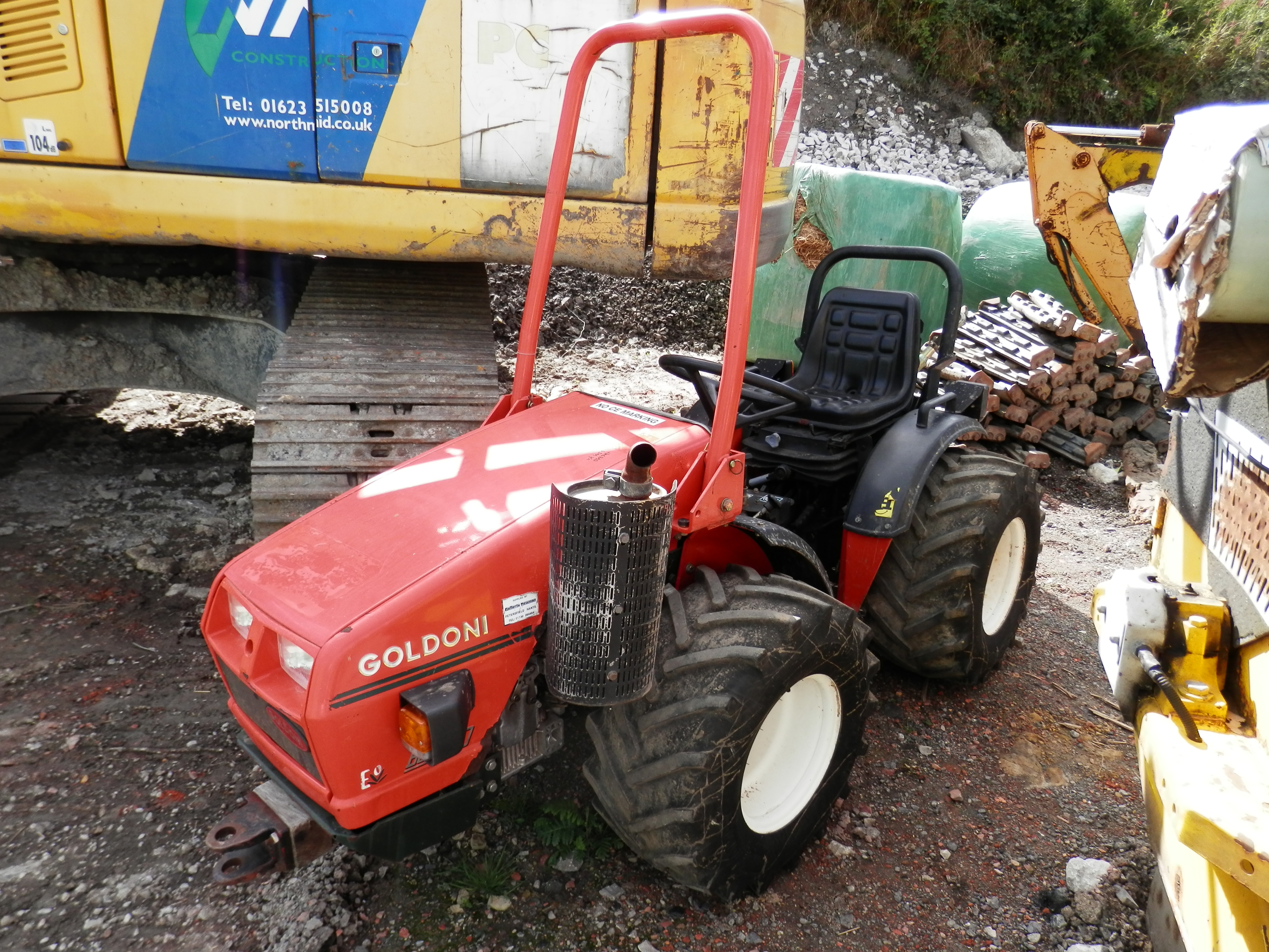 DS - GOLDONI 1500 KG 21A, COMPACT DIESEL TRACTOR. READY FOR WORK. 1500 ...