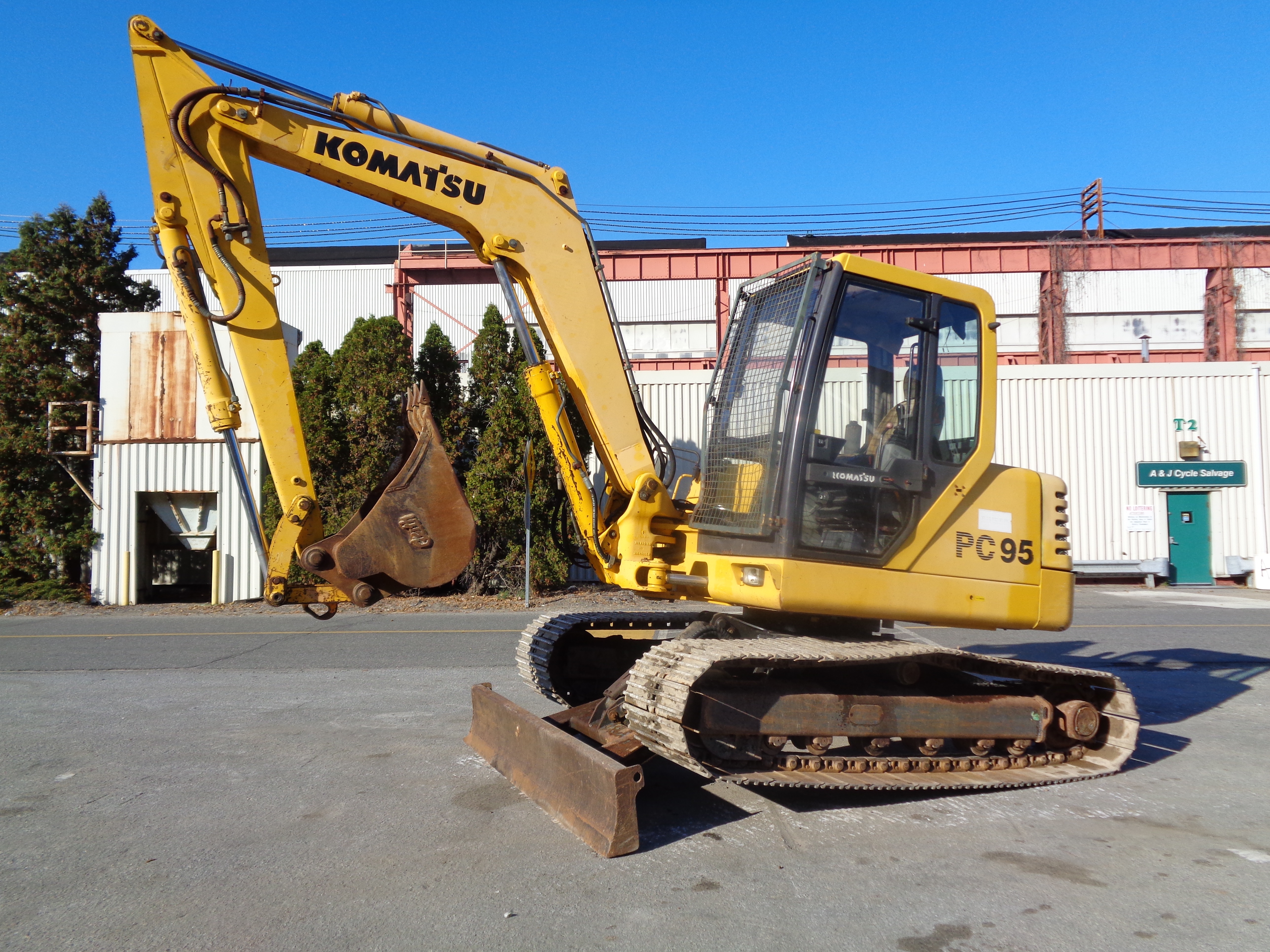 Make Komatsu Model Pc95 Hours 3318 Sn 21d5006461 Diesel Dozer Bl