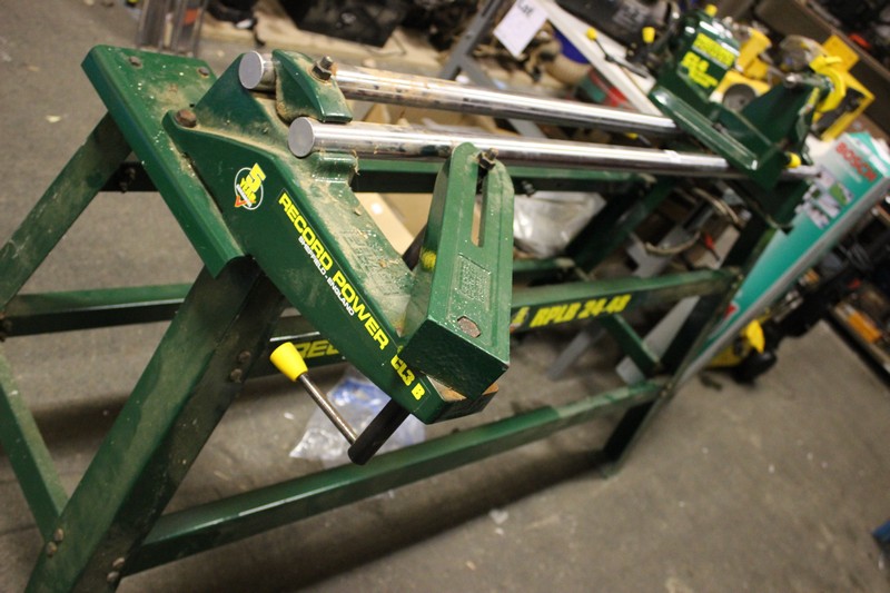 A Record Power CL4 variable speed woodturning lathe together with a ...