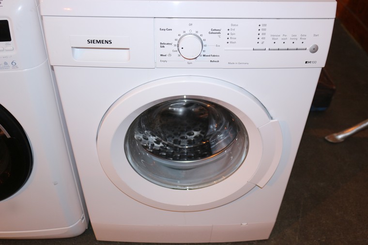 1 x SIEMENS IQ100 WASHING MACHINE IN WHITE RRP £500 *PLEASE NOTE THAT ...
