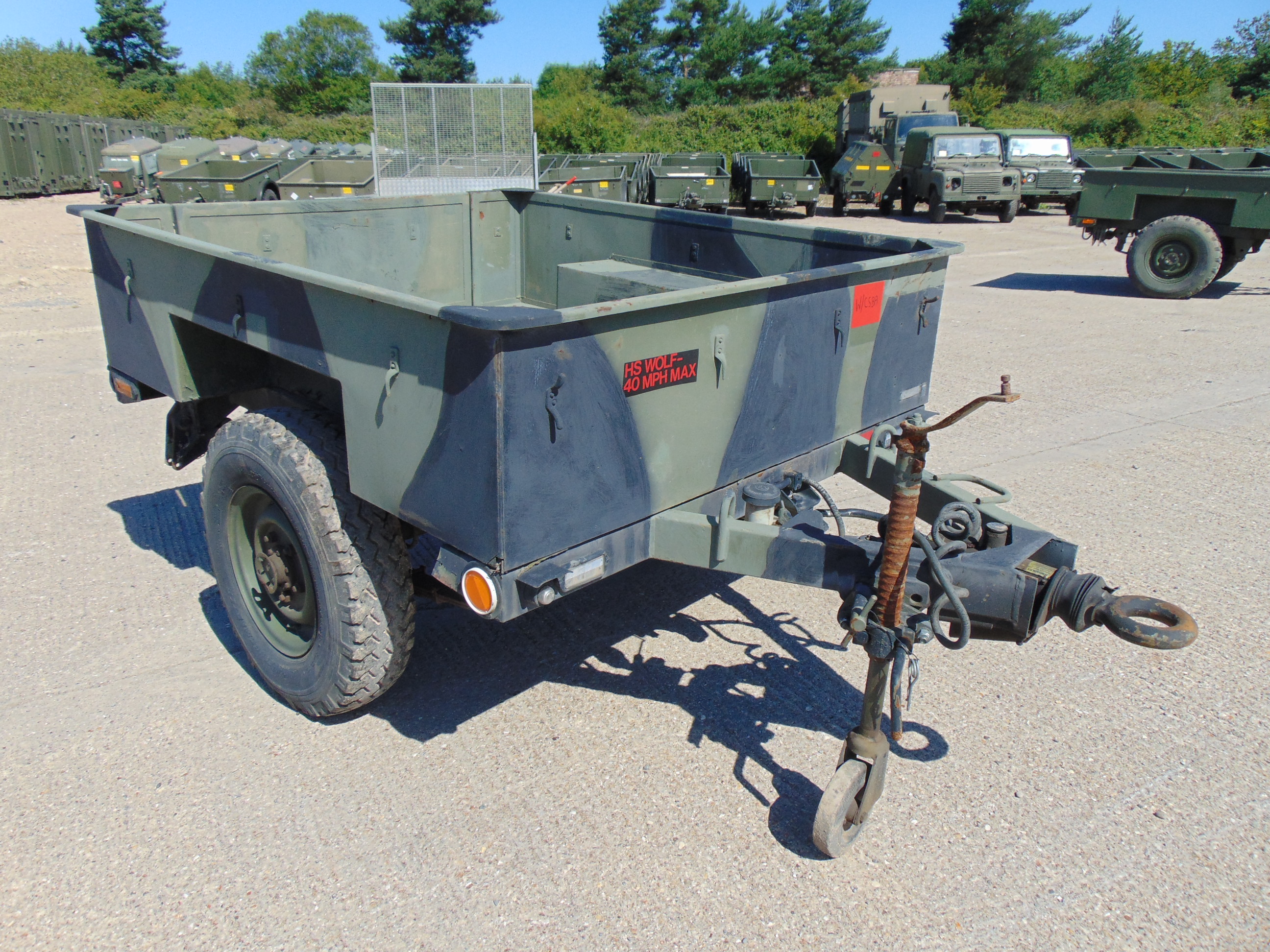 You are bidding on a Ex Reserve Sankey 3/4 ton widetrack trailer with ...