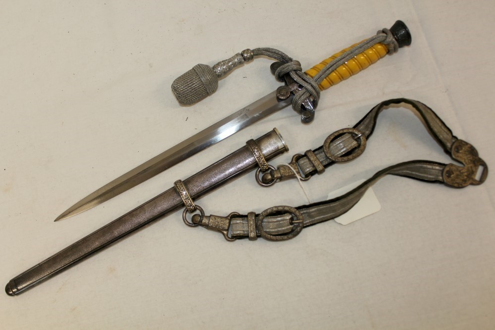 Nazi Army Officers' dagger, by Clemen - auctions & price archive