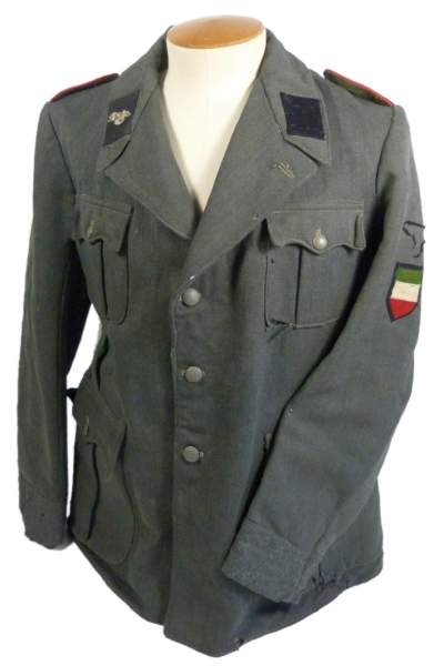 4.1.) Uniforms / Headgear Waffen-SS field jacket of an SS-Soldier of ...