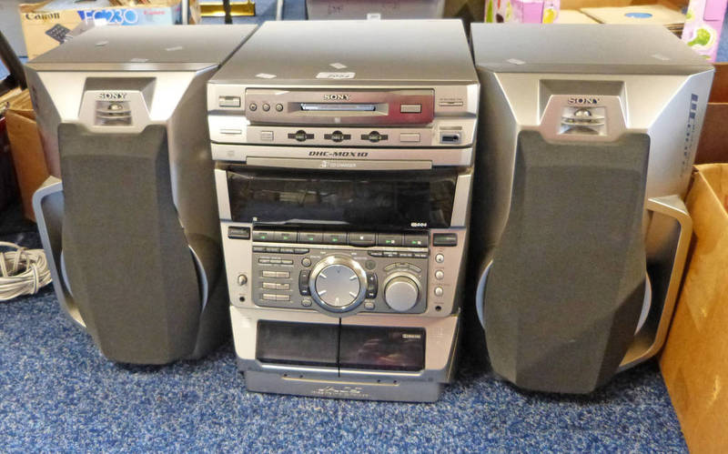 SONY DHC - MDX10 MUSIC SYSTEM WITH SPEAKERS, 3CD, MD AND CASSETTE BOOKSHELF