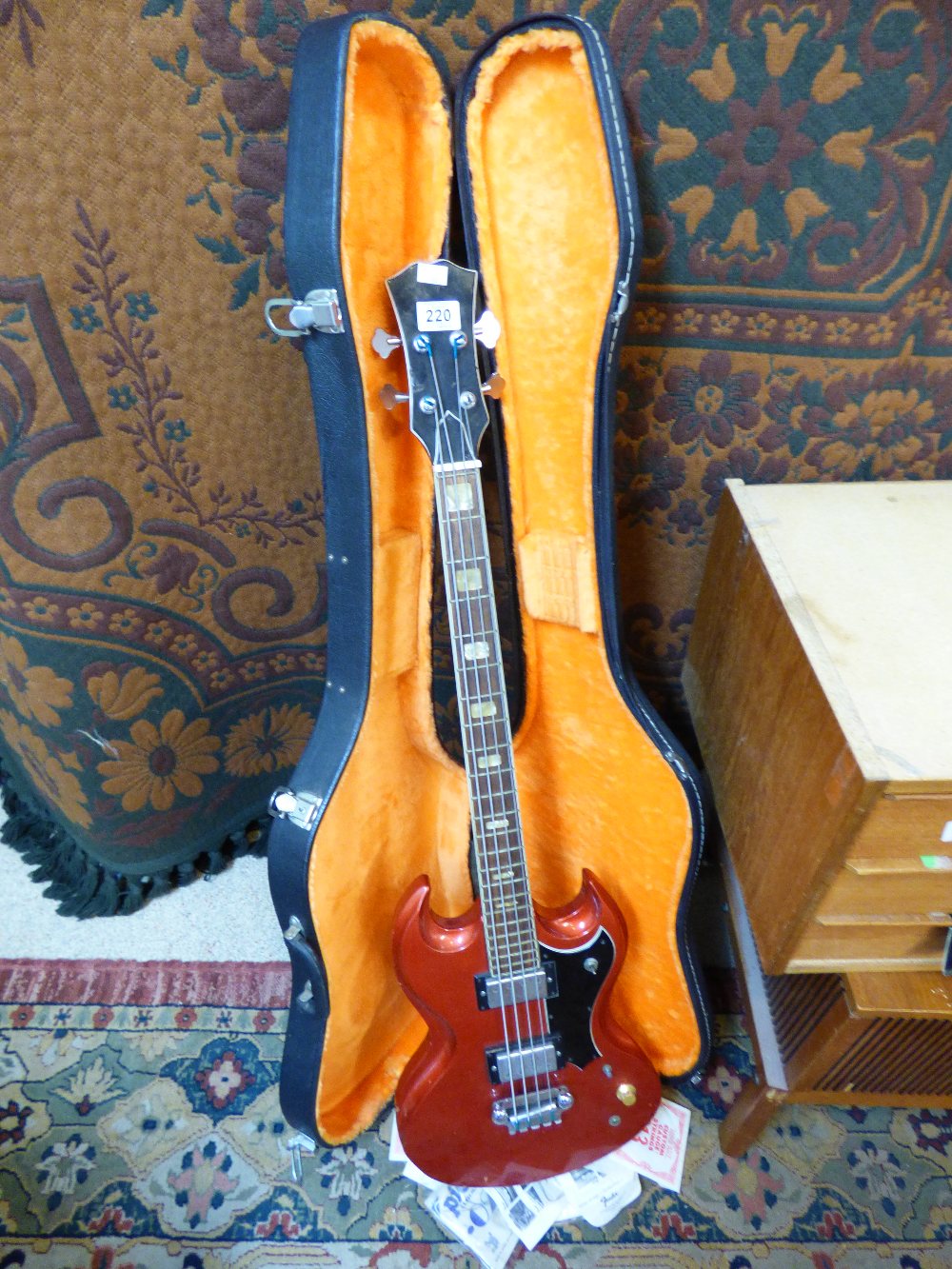JAPANESE BASS GUITAR WITH HARD CASE AND COLLECTION OF STRINGS